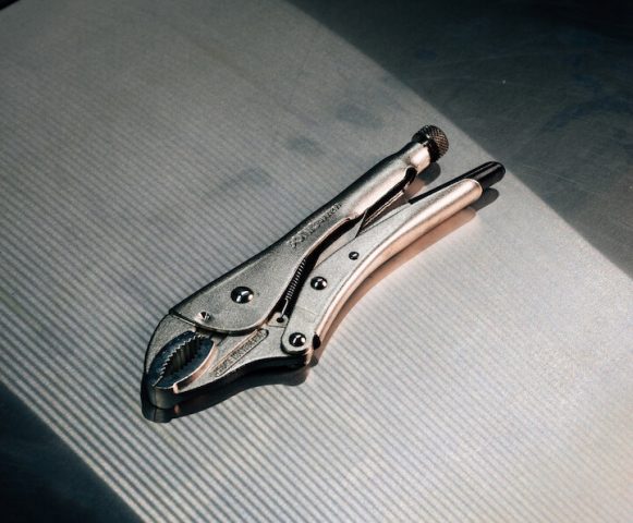 Curved Jaw Locking Plier 5'' - Sonic Tools